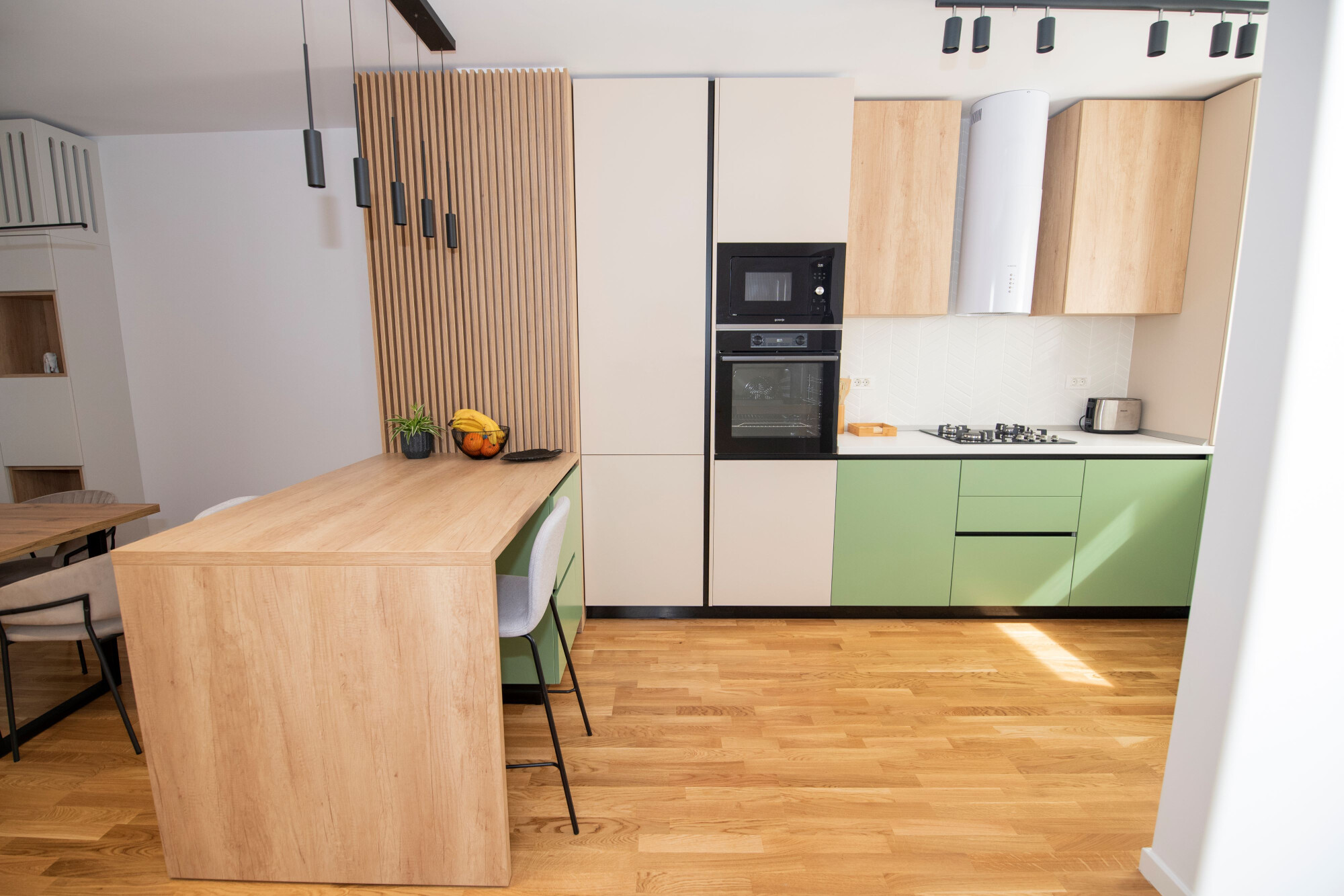 Fabrica de mobilă la comandă Mobilier bucatarie Soft Green Touch