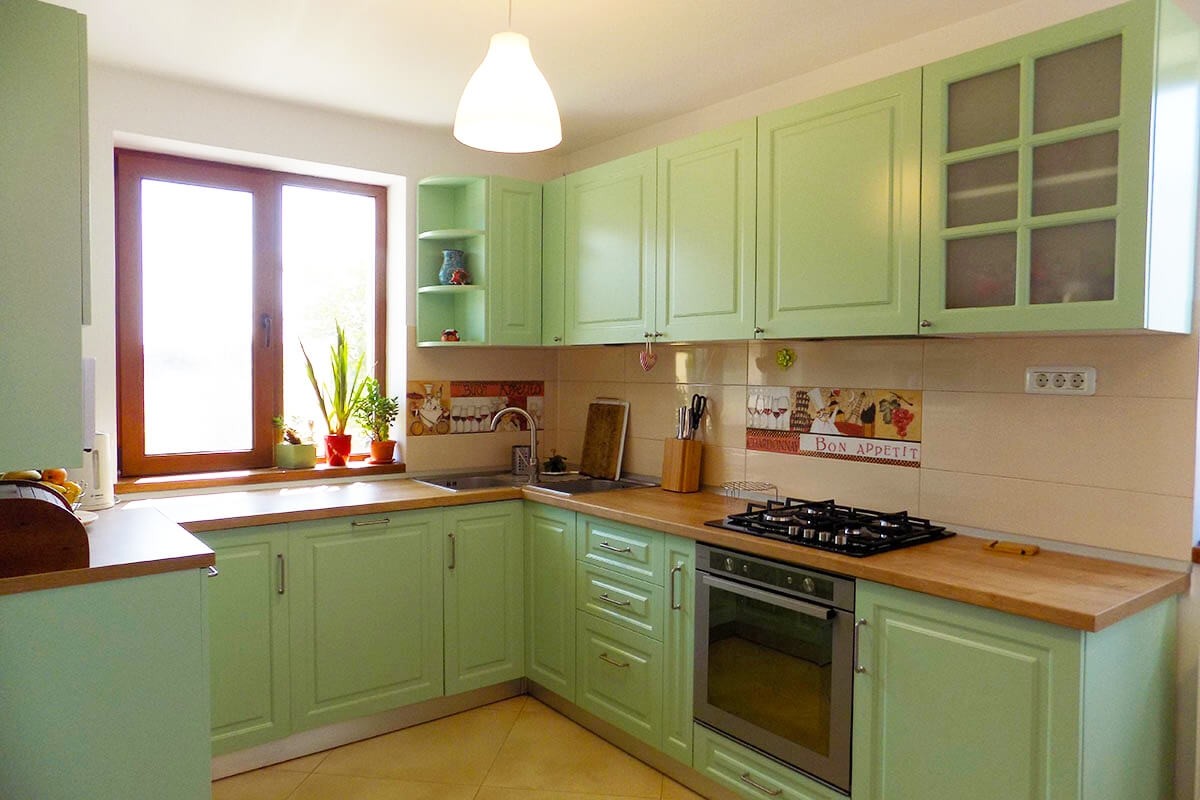 Fabrica de mobilă la comandă Mobilier Bucătărie Verde Fistic